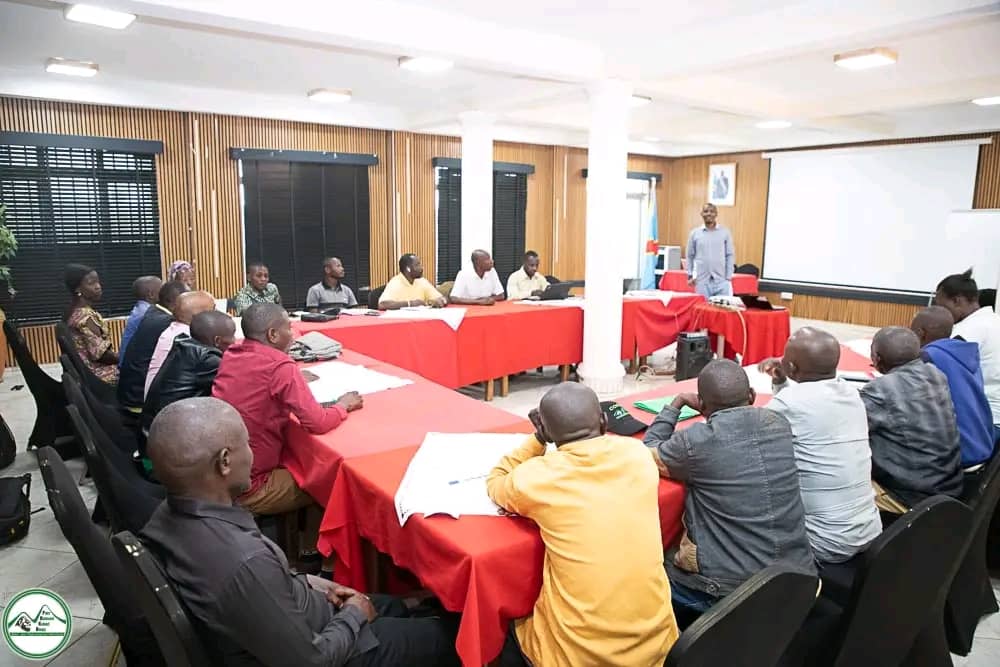 Le PNKB mobilise des leaders communautaires des peuples autochtones ...